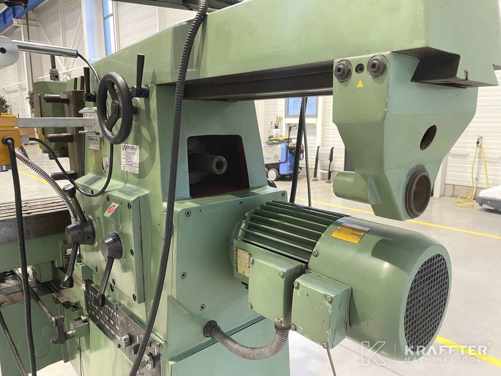 Vernier FV 300 E Used universal milling machine for sale (11)