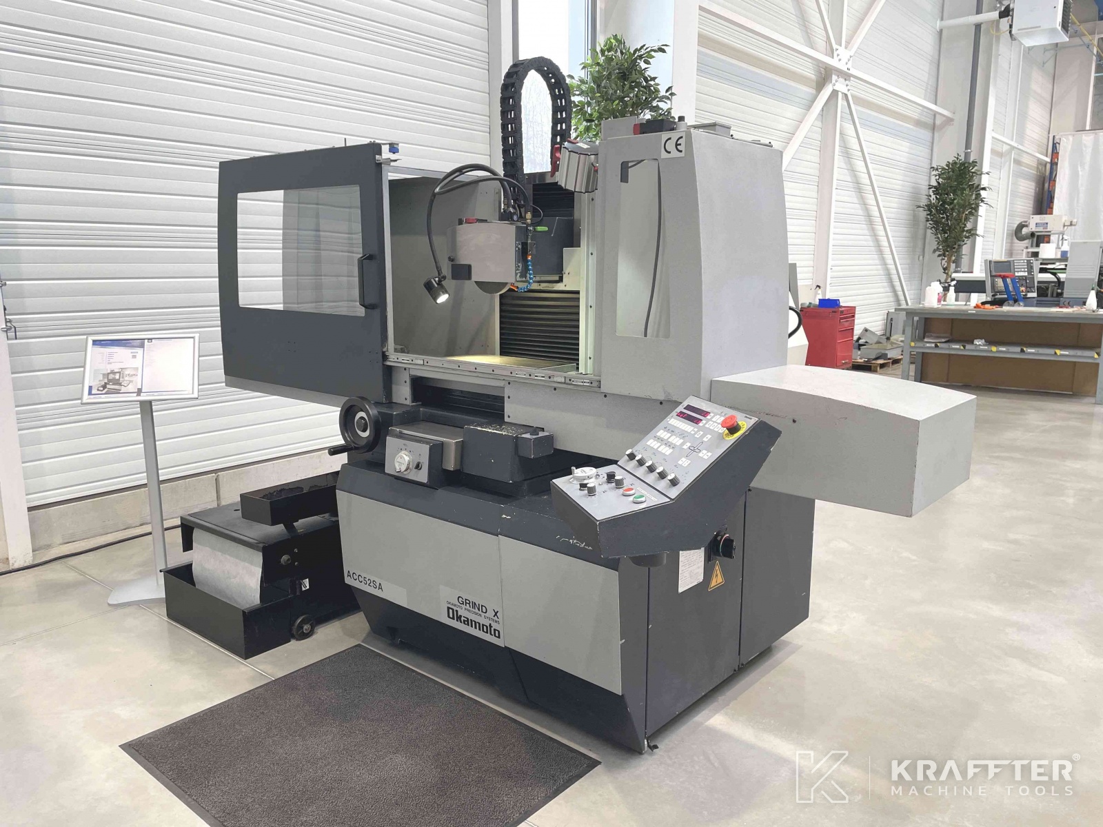 Okamoto ACC52SA Used automatic surface grinding machine (27)