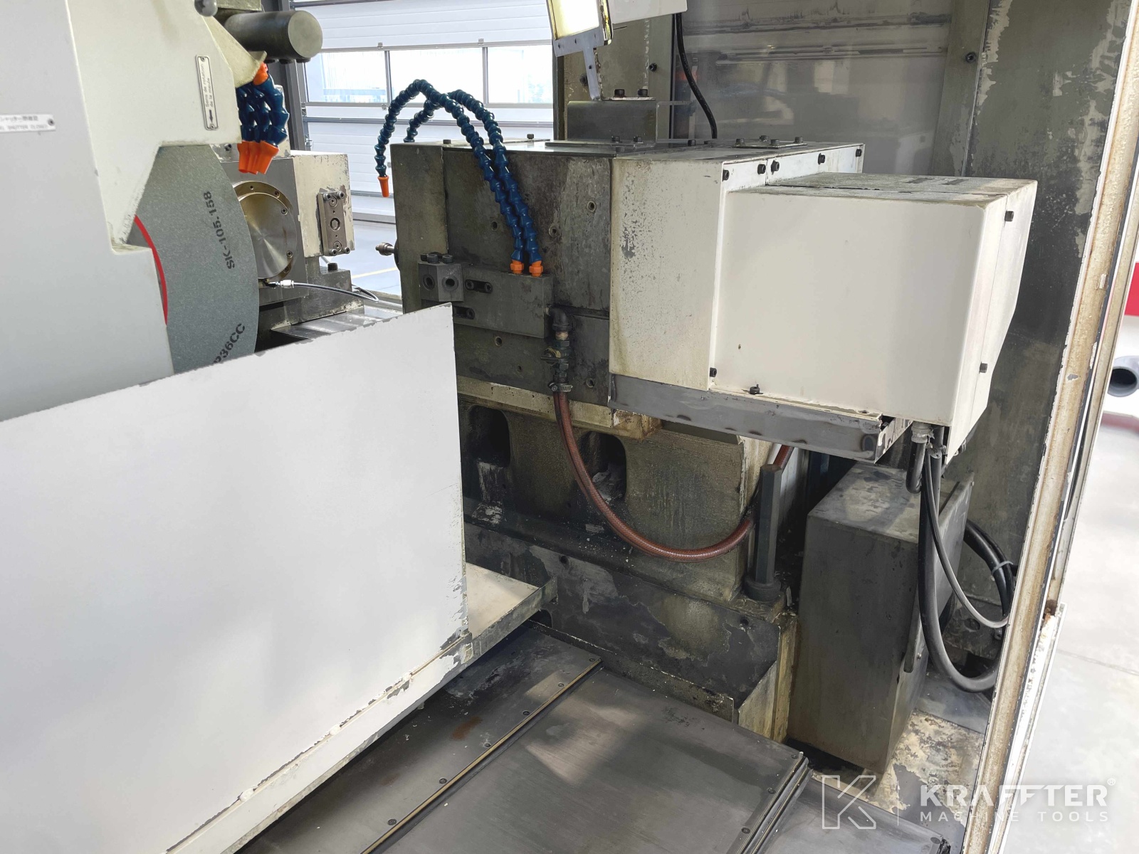 Okuma GP 26 T II Used CNC cylindrical grinder for sale (23)